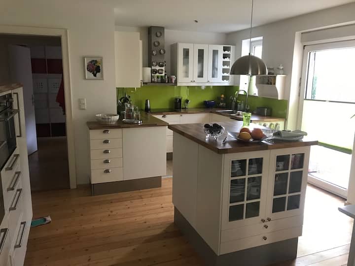 Große Wohnung Mit Garten Für Gruppe Geeignet - Munich