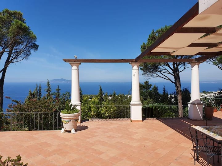 Villa Panoramica Nel Verde Di Anacapri - Anacapri