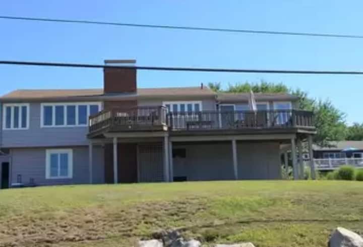 Wingaersheek Beach Summer Rental 4 Bedroom Cottage - Ipswich, MA