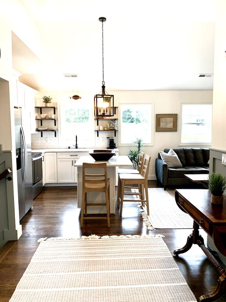 Live Like A Local In Your New Favorite Town - Weaverville, NC