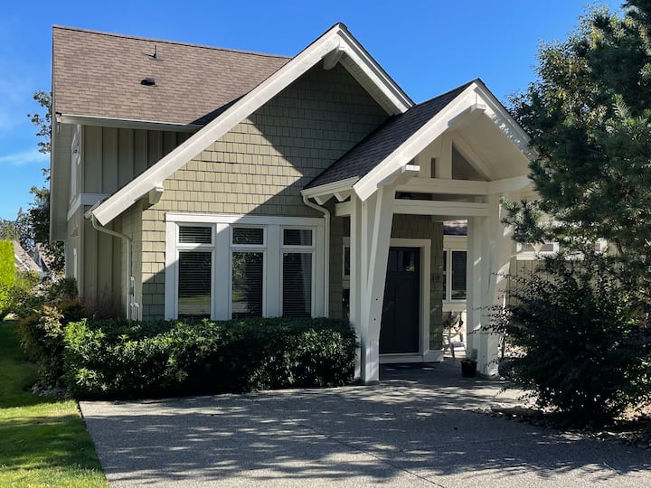 Qualicum Landing Seaside Escape - Sleeps 6 - Île de Vancouver