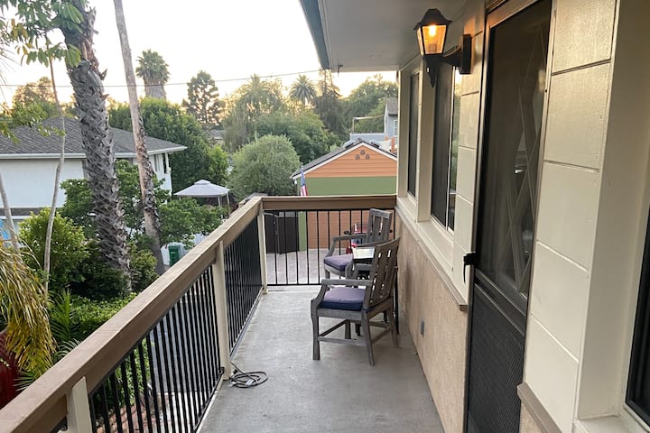 Adorable 1br Apartment W/ Private Patio & Parking - Santa Barbara, CA