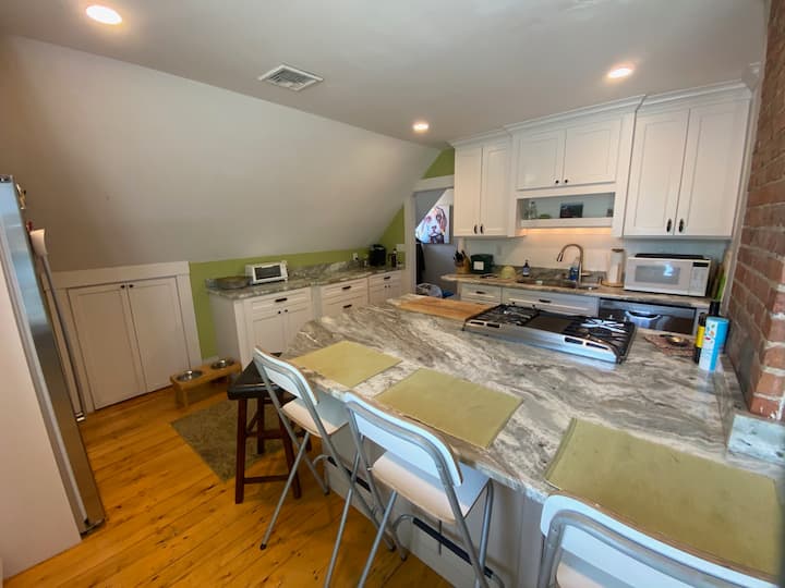Penthouse Condo With Roofdeck - Cambridge, MA