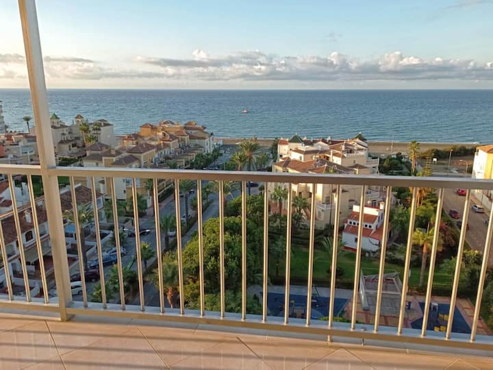 Apartamento Reformado Con Vistas Frontales Al Mar - Torrox Costa