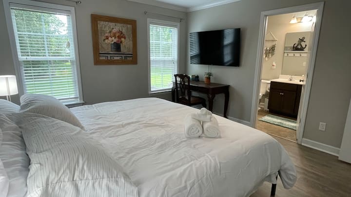 Affordable Dog Friendly House 10min> N Topsail - Sneads Ferry, NC