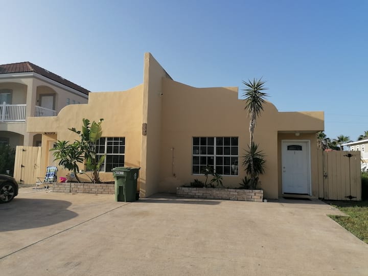 Condo 1 - Family Oasis With Private Pool 2br - Port Isabel, TX