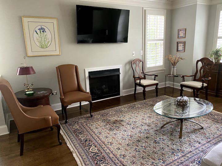 Townhouse: North Hills Living At It’s Finest! - 羅裡