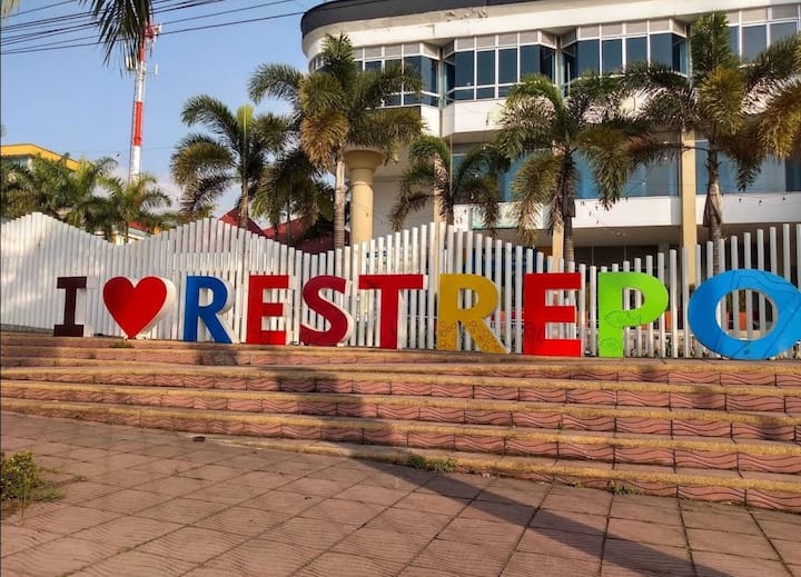Lindo Lugar Con Una Vista Hermosa - Restrepo