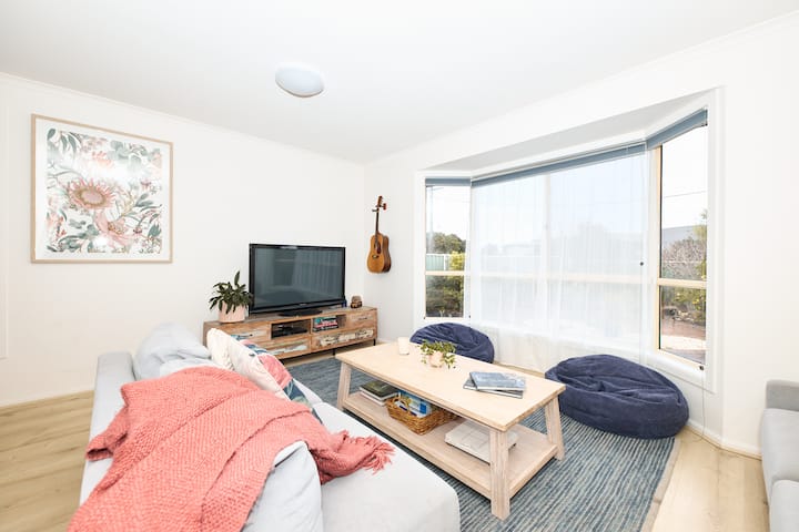 Cheerful Beachside Shack - オーストラリア トーキー