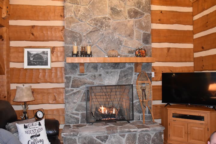 The Hearth Stone Cabin - New Germany State Park, Grantsville