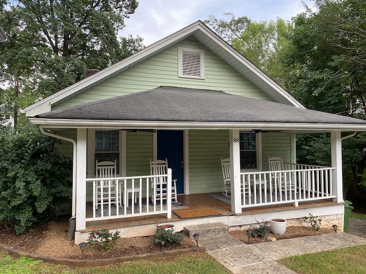 Cheerful West Asheville Home Close To Everything! - Asheville, NC