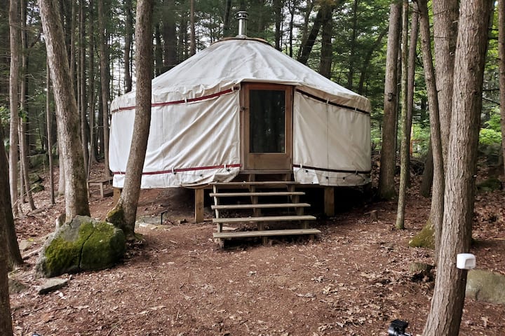 Dog Friendly Off-grid Yurt With Long Pond Access! - Rochester, NH