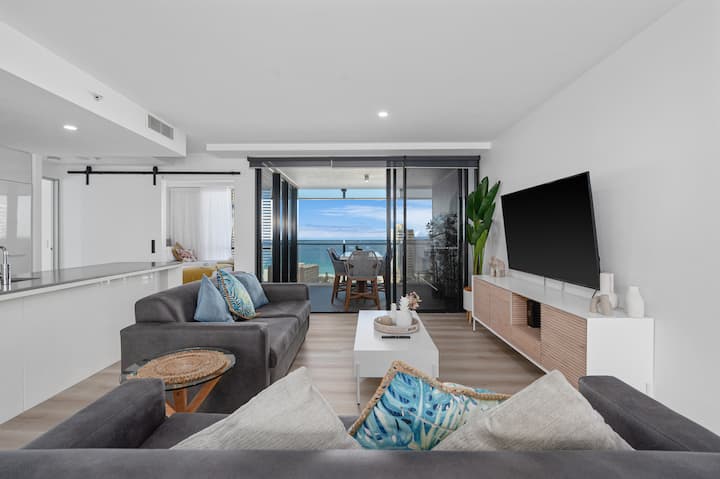 Circle On Cavill Luxury Apartment | Sleeps 10. - Gold Coast