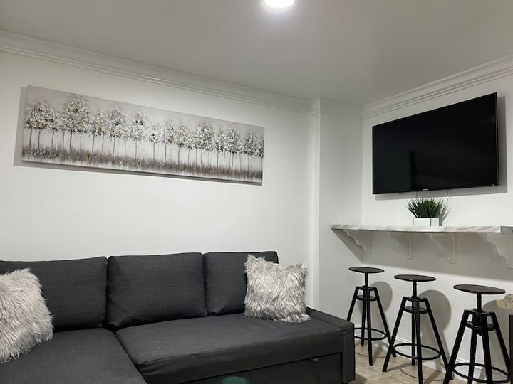 Hermosa Suite A 4 Millas Del Aeropuerto De Miami - Miami