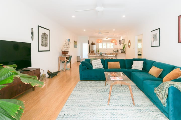 *Wayfarer In Port Douglas* - Port Douglas