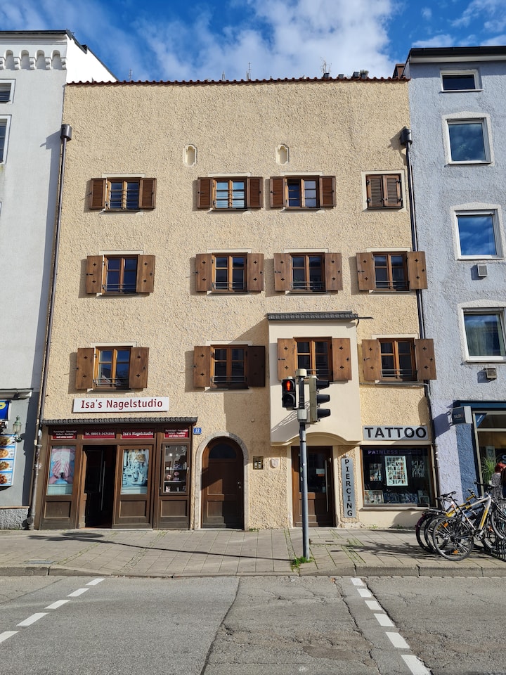 Zentrale 2-zimmer-maisonette-wohnung Mit Balkon - Stephanskirchen