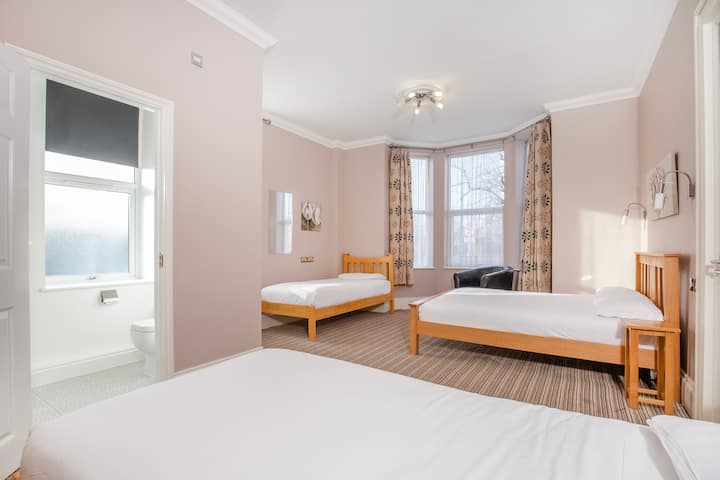 Marlborough Hotel- Quad Family - Norwich
