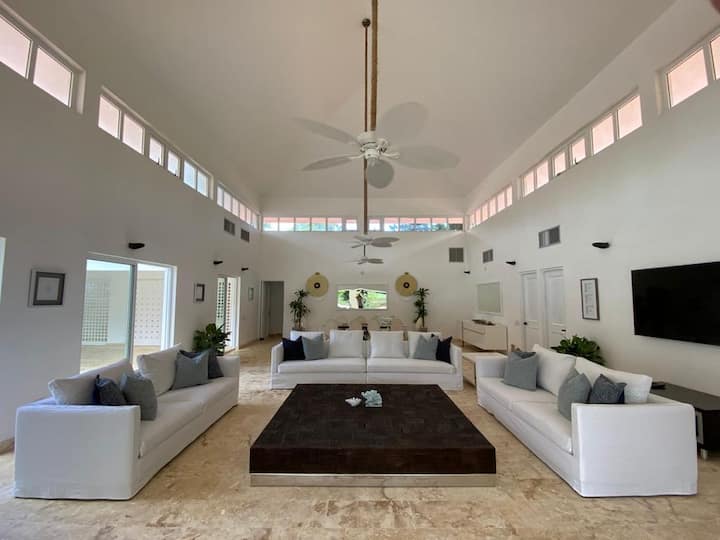 Casa De Campo Villa, Steps Away From Minitas Beach - La Romana