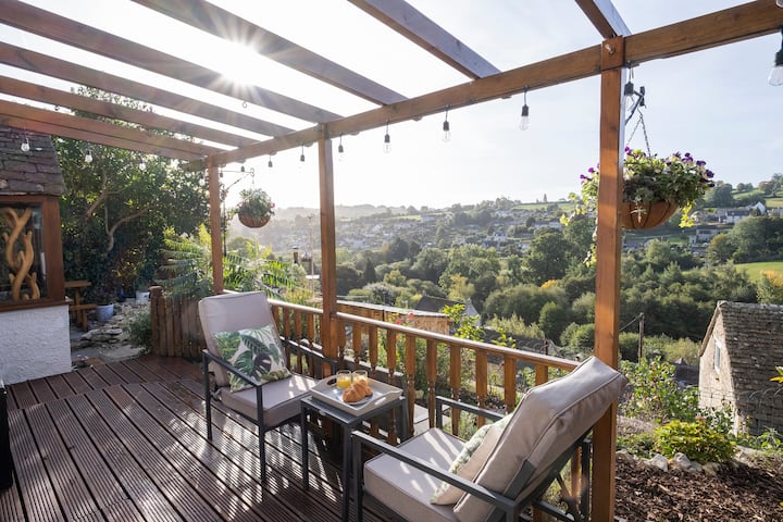 Cosy Country Cottage With Stunning Views - Nailsworth