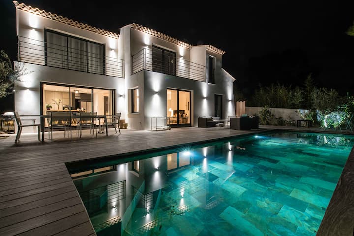 Villa De Charme Au Parc Des Salins - Saint-Tropez