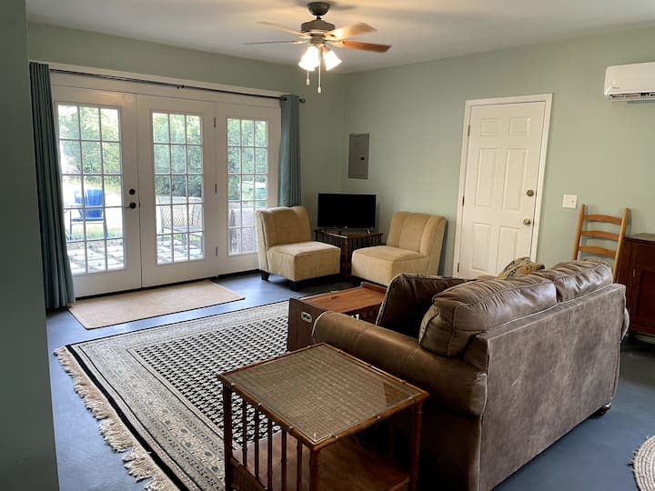 Walk To Uncw, 10 Min To Downtown, 10 Min To Beach - Wilmington, NC