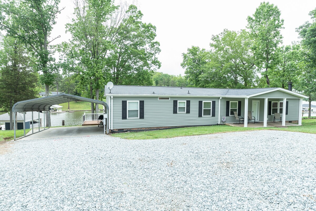 Hyco Lake Vacation Rentals & Homes - North Carolina, United States | Airbnb