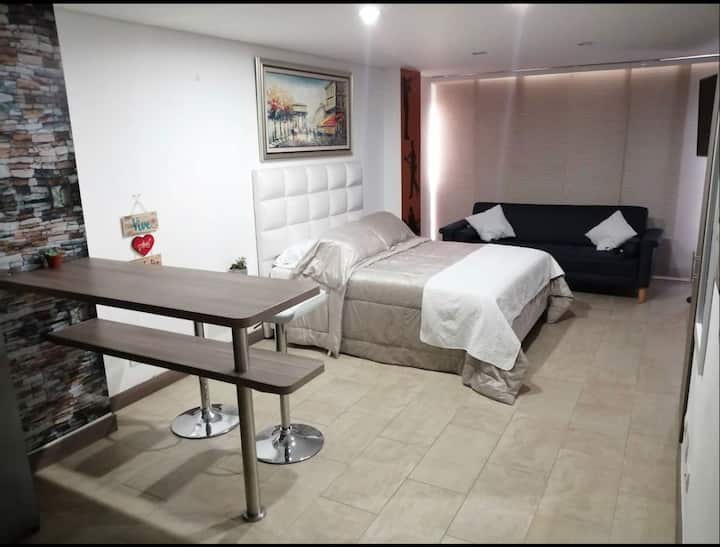 Hermoso Loft Independiente Laureles Boulevar 70 - Colombia