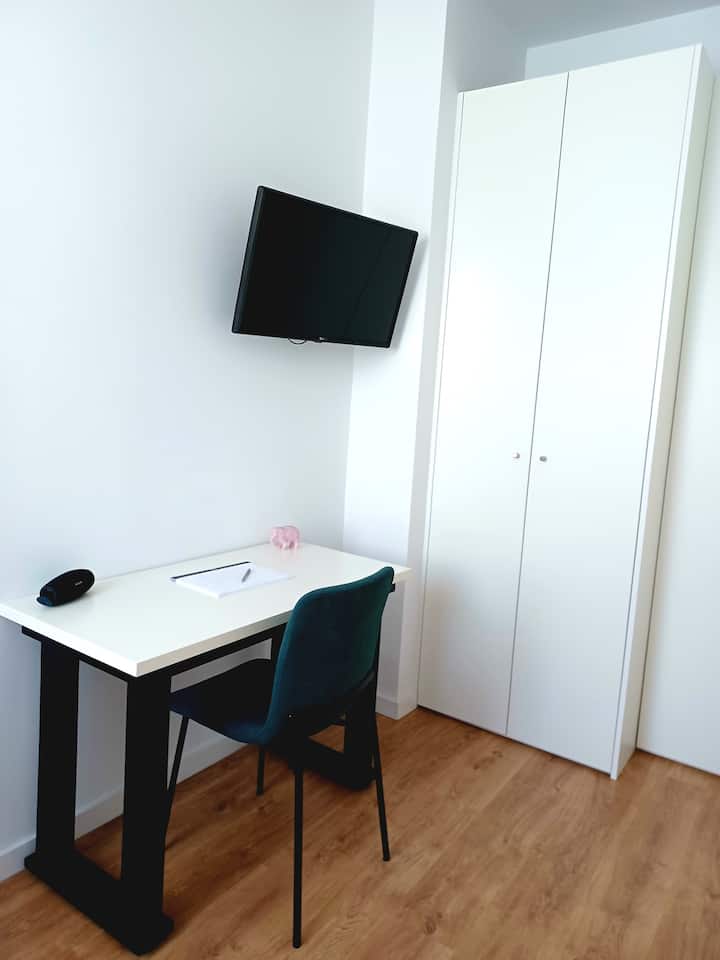 Faboulous Single Bedroom With Private Bathroom - Valencia