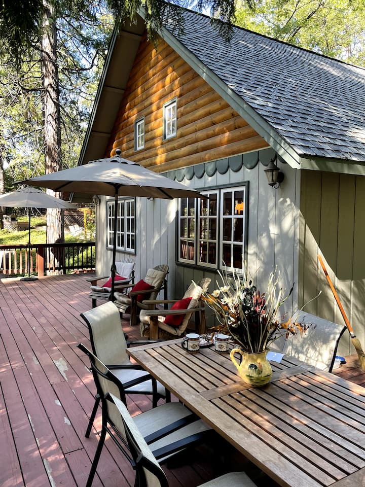 Walk Everywhere From This Twain Harte Cabin - Twain Harte, CA