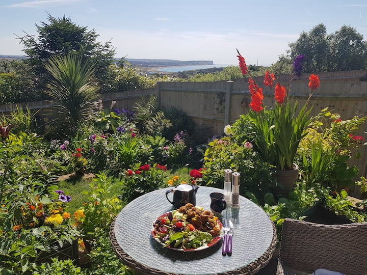 Quiet Sea View Haven With Gorgeous Garden - Seaford