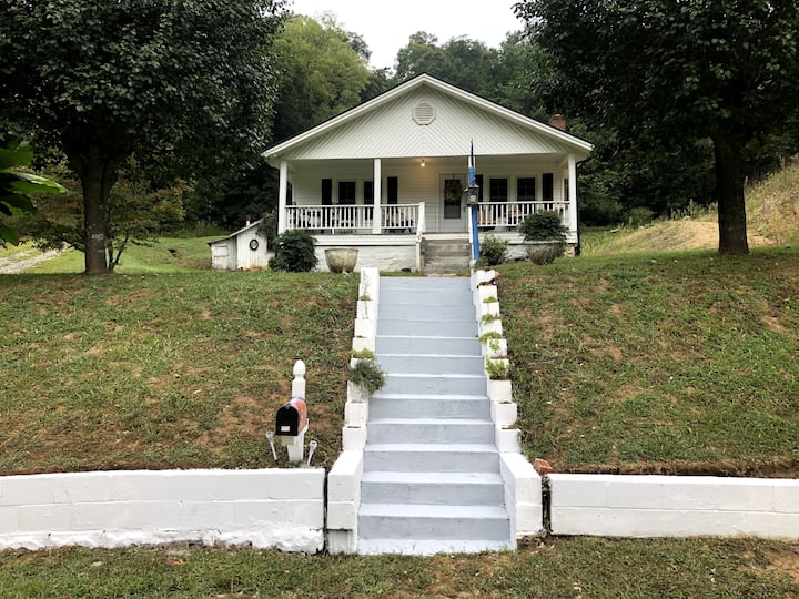 Escape To Tranquility-spacious, Private, Peaceful - Weaverville, NC