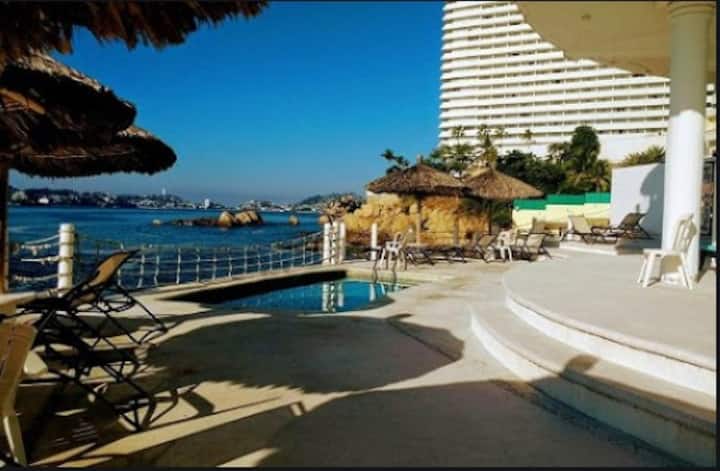 Vista Al Mar, Playa, Albercas Y Balcón - Acapulco
