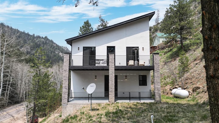 Fall River Mountain Chalet - Georgetown, CO