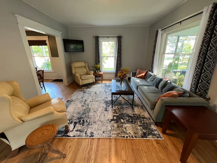 Cheerful Renovated Classic 2mi From Nd - 南灣