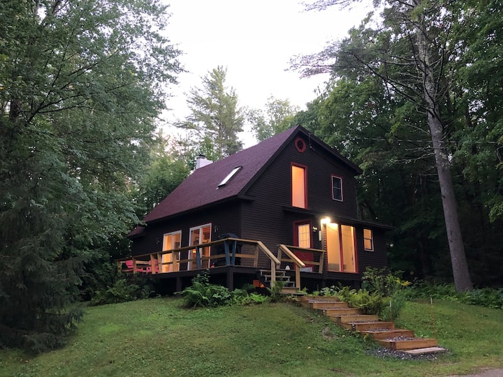 Plush Vermont Ski + Summer Chalet In A Great Spot - Jamaica State Park, Jamaica