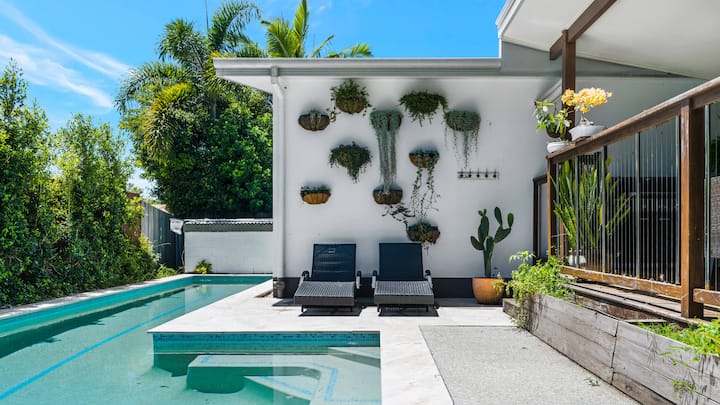 Casa-de-cores-stunning Beach House With Pool - Ocean Shores