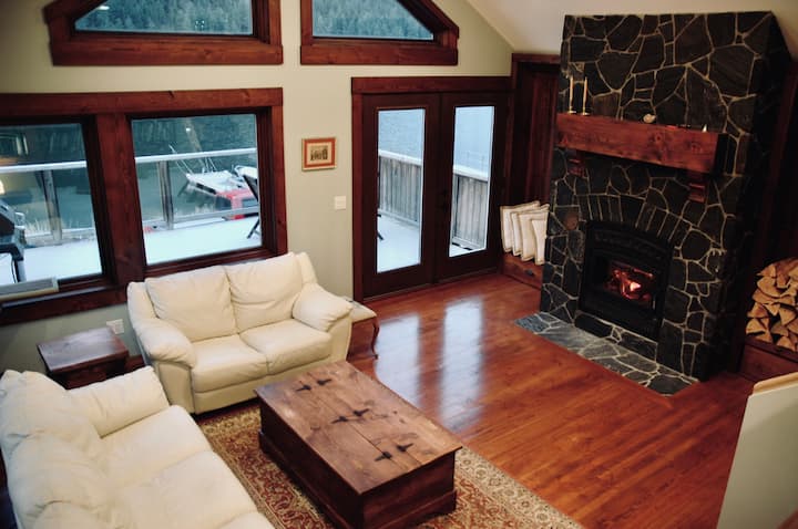 Kamloops Executive Lakehouse - Kamloops