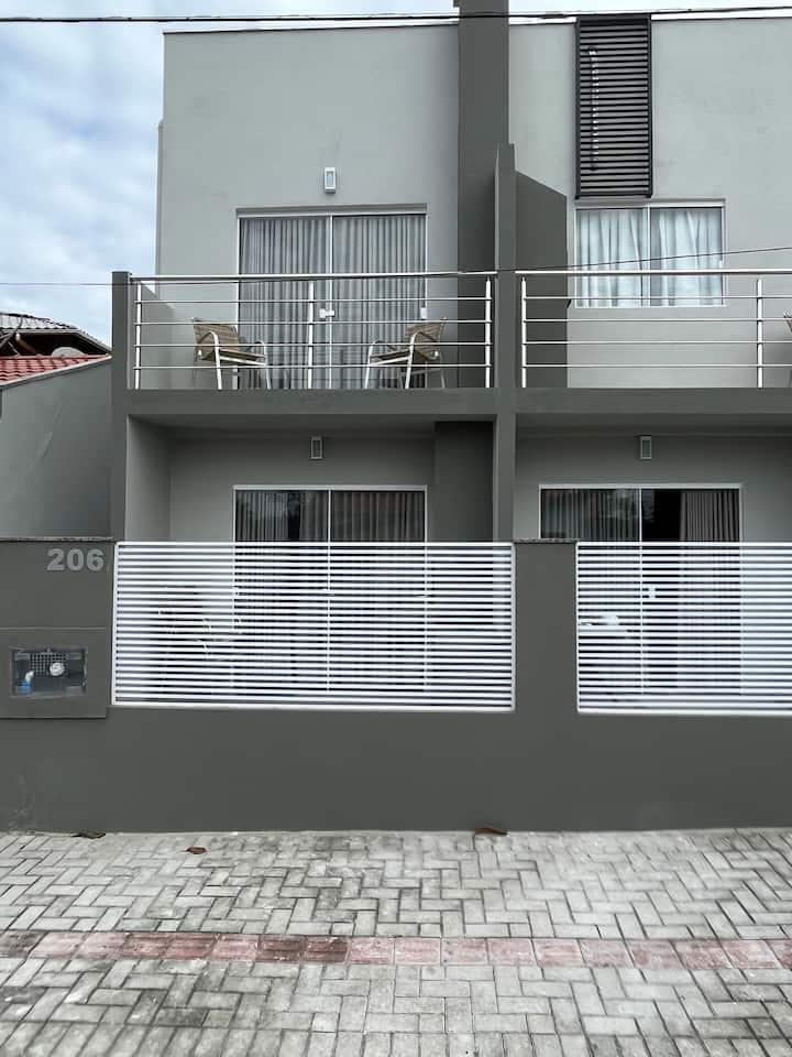 Apartamento 04 à 400 Metros Do Parque - Penha