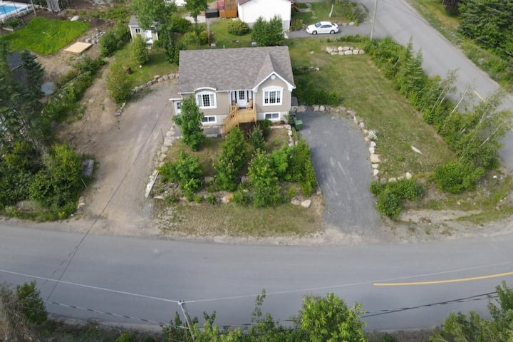 Cheerful 5 Bedroom Cottage - Sainte-Agathe-des-Monts