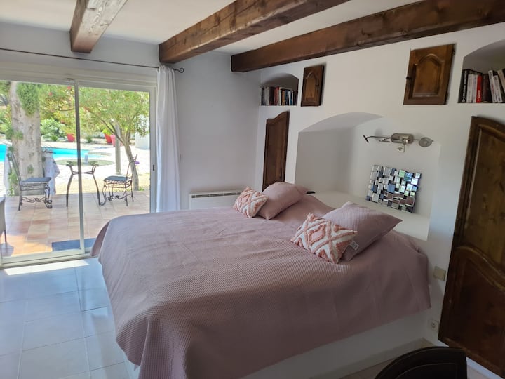 Suite Parentale Indépendante Au Milieu Des Vignes - Le Castellet