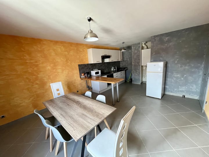 2 Chambres - Lits King Size - Wifi - Baignoire - Le Puy-en-Velay