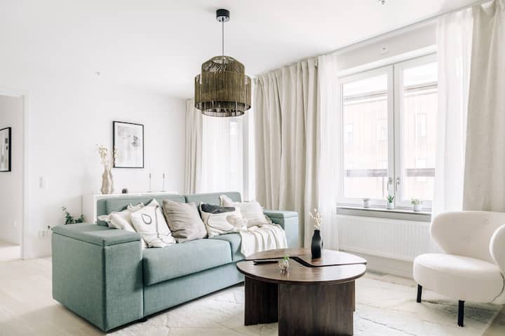 Modern Flat W/ Balcony In Waterfront Suburb - Stockholm