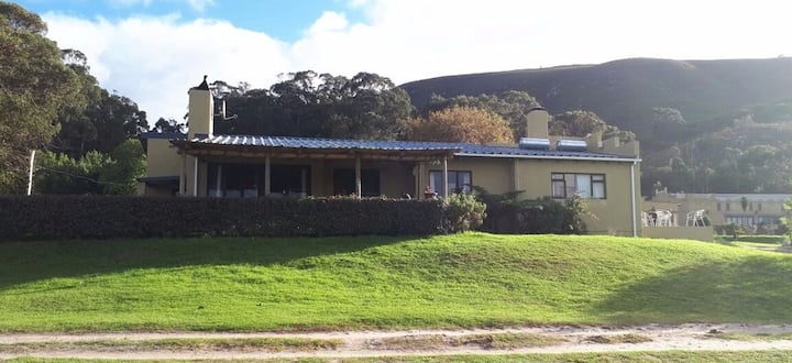 The Old Farmhouse - Pearly Beach