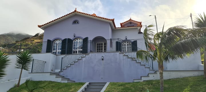 Magnifique Villa Proche Plage Et Centre Ville - Machico