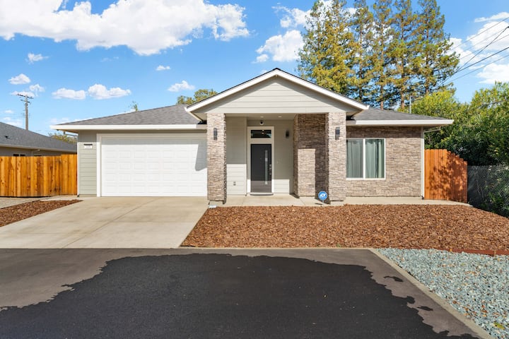 Big & Luxury 1-story House In Sacramento, Ca - Sacramento, CA