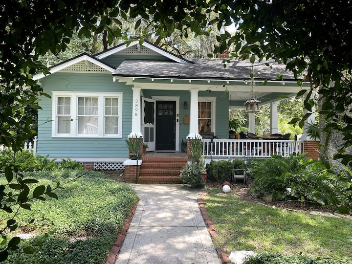 Quaint Cottage In The Heart Of Avondale - Jacksonville, FL