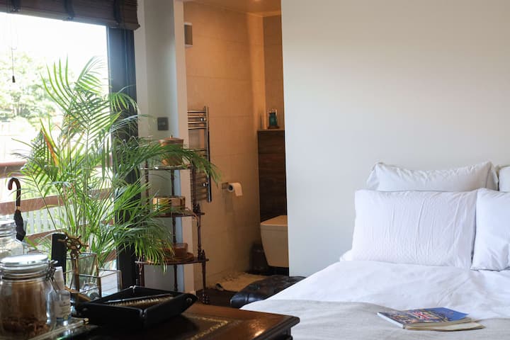 Luxurious Cabin With Wet Room, Desk & Mini Library - Bournemouth