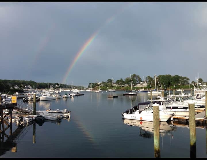 Rustic 4 Bedroom Cottage Nestled In York Harbor. - Long Sands Beach, ME