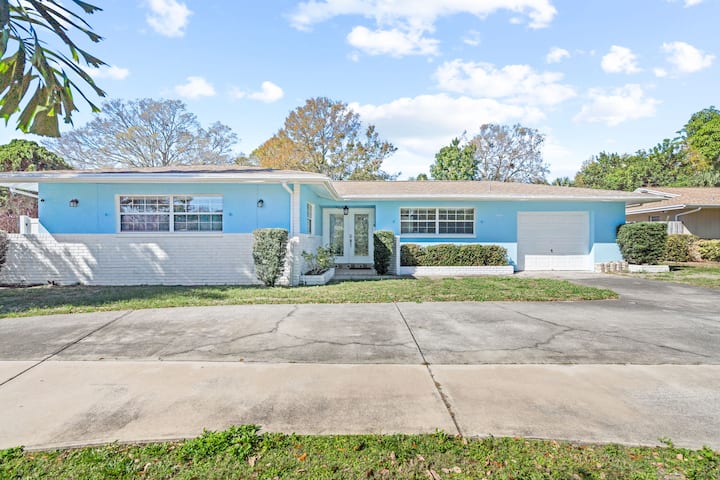 Pinellas Palm - St. Petersburg, FL