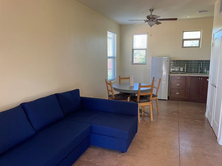 Sunny Guesthouse Close To Uofa - Tucson, AZ